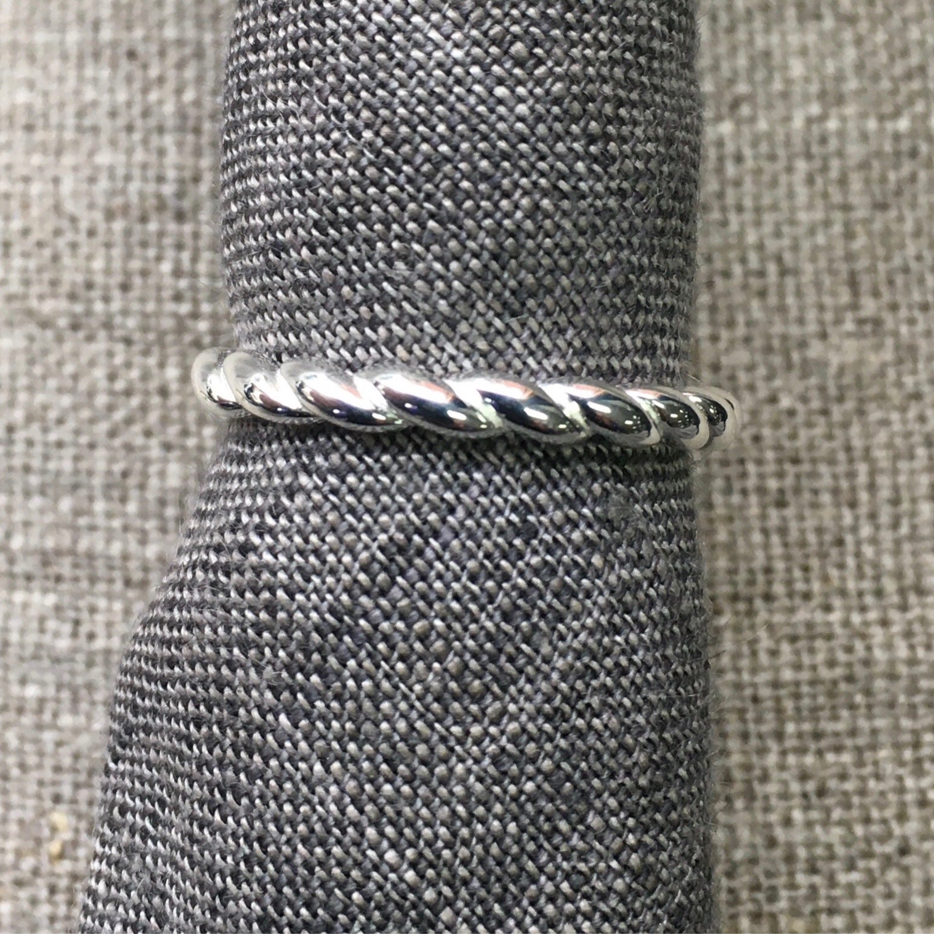 SM Ring / Twisted Band | Boreal Artworks